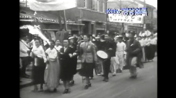 KBS영상실록 1947년 [영상실록] KBS 1995.08.02 방송 > 국내외 역사칼럼 | 대한신보